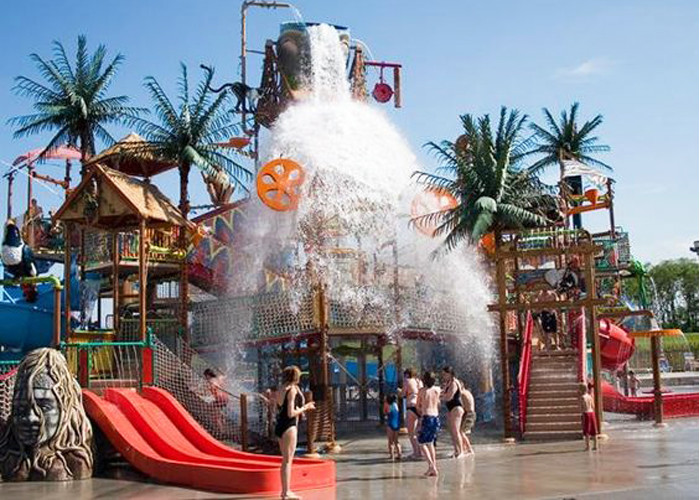 Outdoor Water Park Construction , Water House Aquatic Park Construction ...